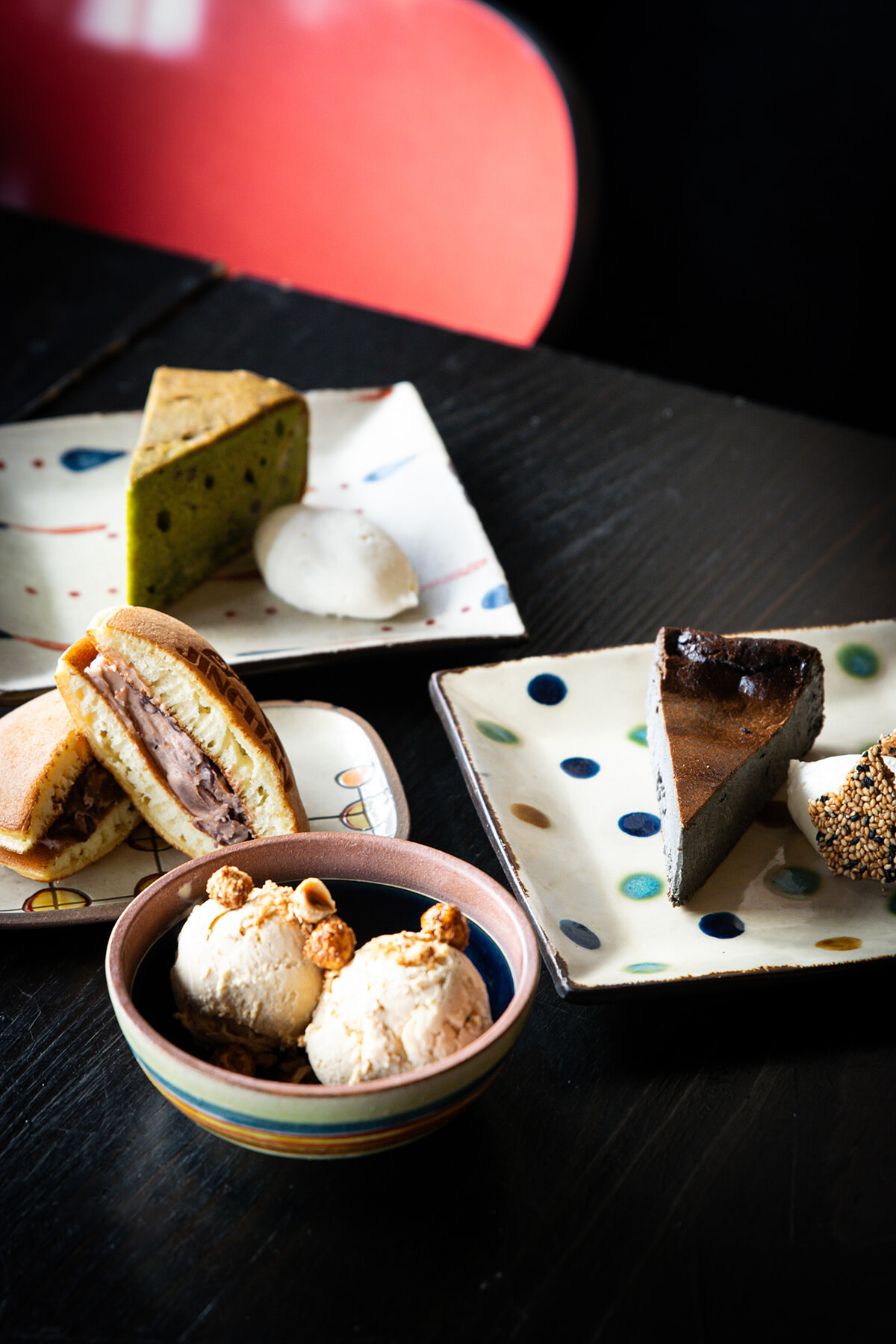 カレー丼！ パリっ子たちはレピュブリックのじんちゃん横丁に通う。｜Paris｜madameFIGARO.jp（フィガロジャポン）